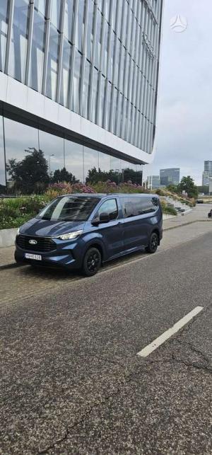 Zils Ford Transit Custom 2025 Viļņa, ar dzinēja tilpumu 2.00 L un nobraukumu 13 tūkst. km par 40475 €, foto 1 vietnē AUTOMOTO.COM.LV