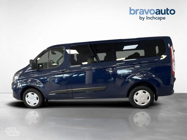 Blue Ford Transit Custom 2022 in Vilnius, with an engine capacity of 2.00 L and mileage of 123 thousand km for 21900 €, photo 3 on AUTOMOTO.COM.LV