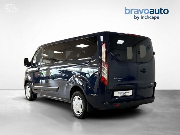 Blue Ford Transit Custom 2022 in Vilnius, with an engine capacity of 2.00 L and mileage of 123 thousand km for 21900 €, photo 4 on AUTOMOTO.COM.LV
