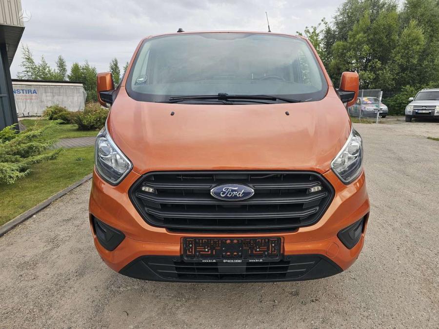 Brown Ford Transit Custom 2019 in Pakruojis, with an engine capacity of 2.00 L and mileage of 211 thousand km for 9500 €, photo 4 on AUTOMOTO.COM.LV