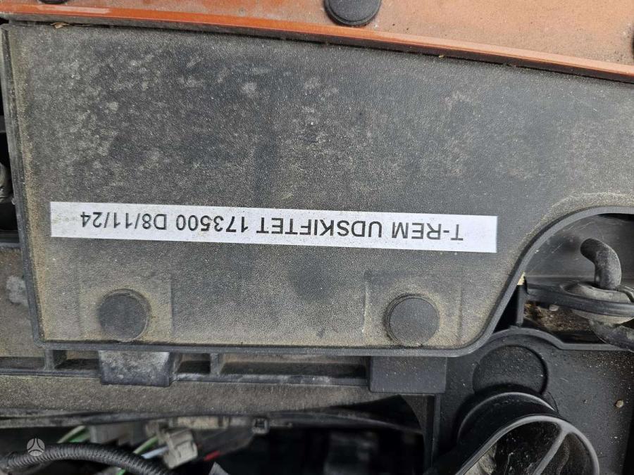 Brown Ford Transit Custom 2019 in Pakruojis, with an engine capacity of 2.00 L and mileage of 211 thousand km for 9500 €, photo 13 on AUTOMOTO.COM.LV