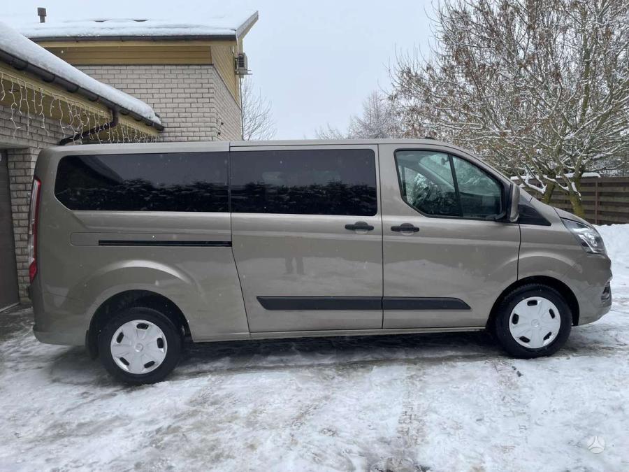 Brown Ford Transit Custom 2022 in Kaunas, with an engine capacity of 2.00 L and mileage of 284 thousand km for 22300 €, photo 2 on AUTOMOTO.COM.LV