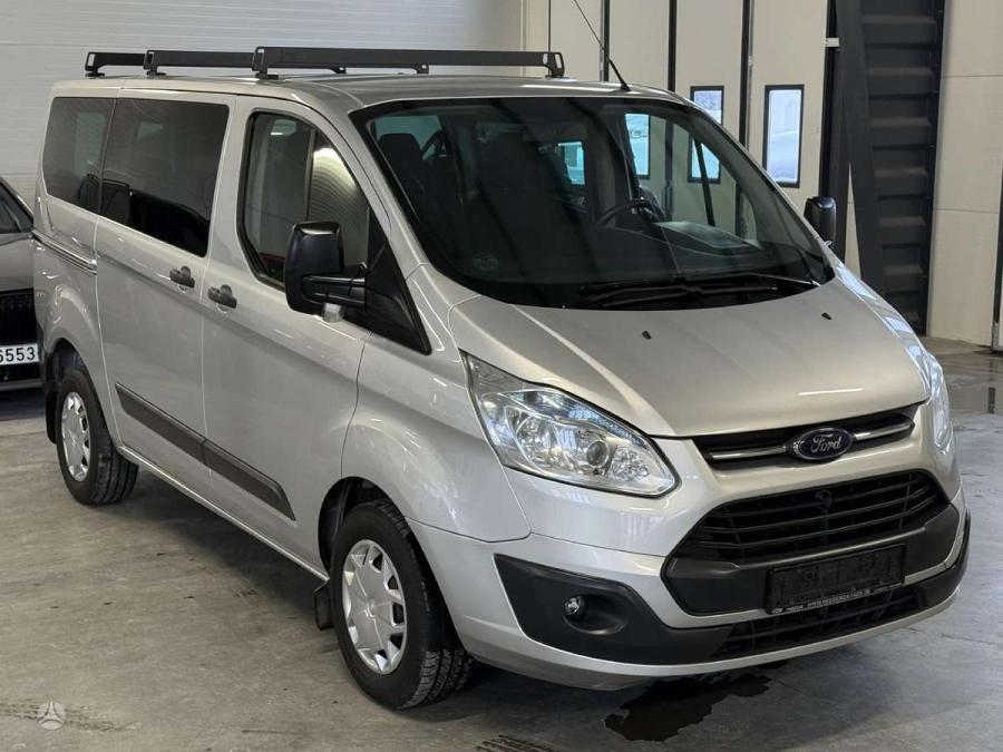 Grey Ford Transit Custom 2013 in Marijampole, with an engine capacity of 2.20 L and mileage of 186 thousand km for 11500 €, photo 8 on AUTOMOTO.COM.LV