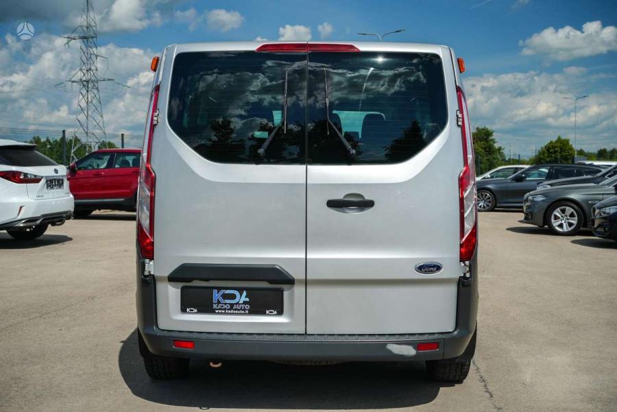 Pelēks Ford Transit Custom 2014 Marijampole, ar dzinēja tilpumu 2.20 L un nobraukumu 274 tūkst. km par 10950 €, foto 10 vietnē AUTOMOTO.COM.LV