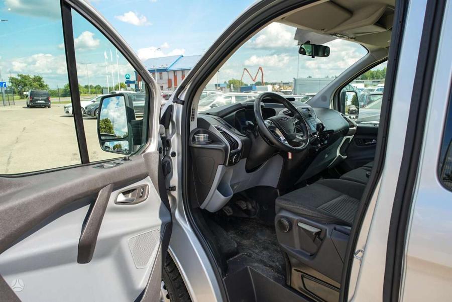 Pelēks Ford Transit Custom 2014 Marijampole, ar dzinēja tilpumu 2.20 L un nobraukumu 274 tūkst. km par 10950 €, foto 22 vietnē AUTOMOTO.COM.LV