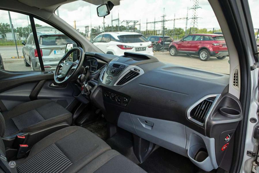 Pelēks Ford Transit Custom 2014 Marijampole, ar dzinēja tilpumu 2.20 L un nobraukumu 274 tūkst. km par 10950 €, foto 29 vietnē AUTOMOTO.COM.LV
