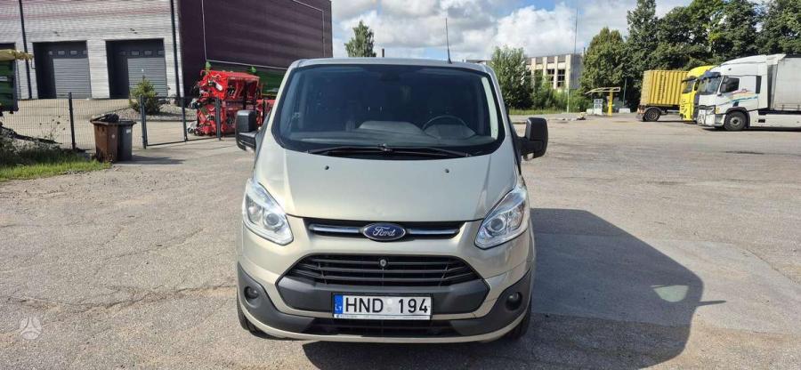 Pelēks Ford Transit Custom 2014 Raseiniai, ar dzinēja tilpumu 2.20 L un nobraukumu 215 tūkst. km par 8000 €, foto 1 vietnē AUTOMOTO.COM.LV