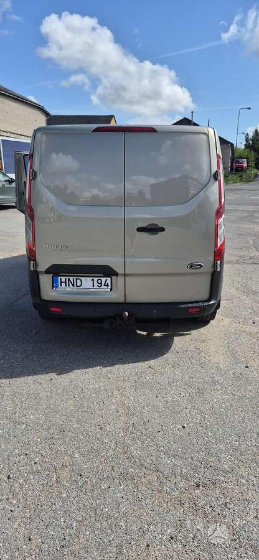 Pelēks Ford Transit Custom 2014 Raseiniai, ar dzinēja tilpumu 2.20 L un nobraukumu 215 tūkst. km par 8000 €, foto 7 vietnē AUTOMOTO.COM.LV