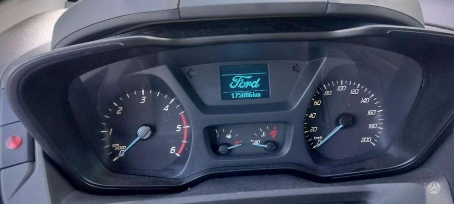 Pelēks Ford Transit Custom 2014 Viļņa, ar dzinēja tilpumu 2.20 L un nobraukumu 175 tūkst. km par 8299 €, foto 11 vietnē AUTOMOTO.COM.LV
