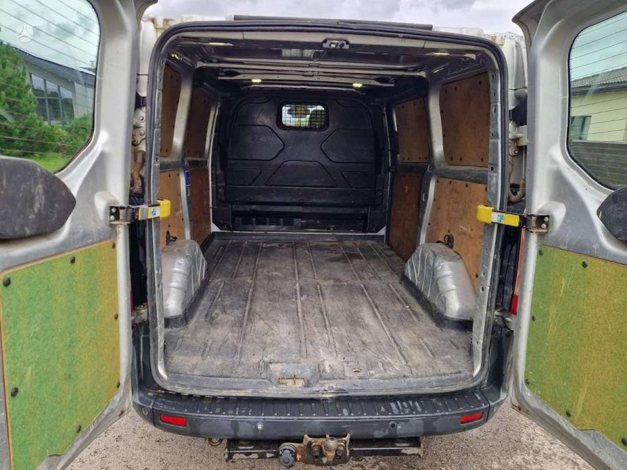 Pelēks Ford Transit Custom 2014 Klaipėda, ar dzinēja tilpumu 0.00 L un nobraukumu 440 tūkst. km par 3700 €, foto 16 vietnē AUTOMOTO.COM.LV