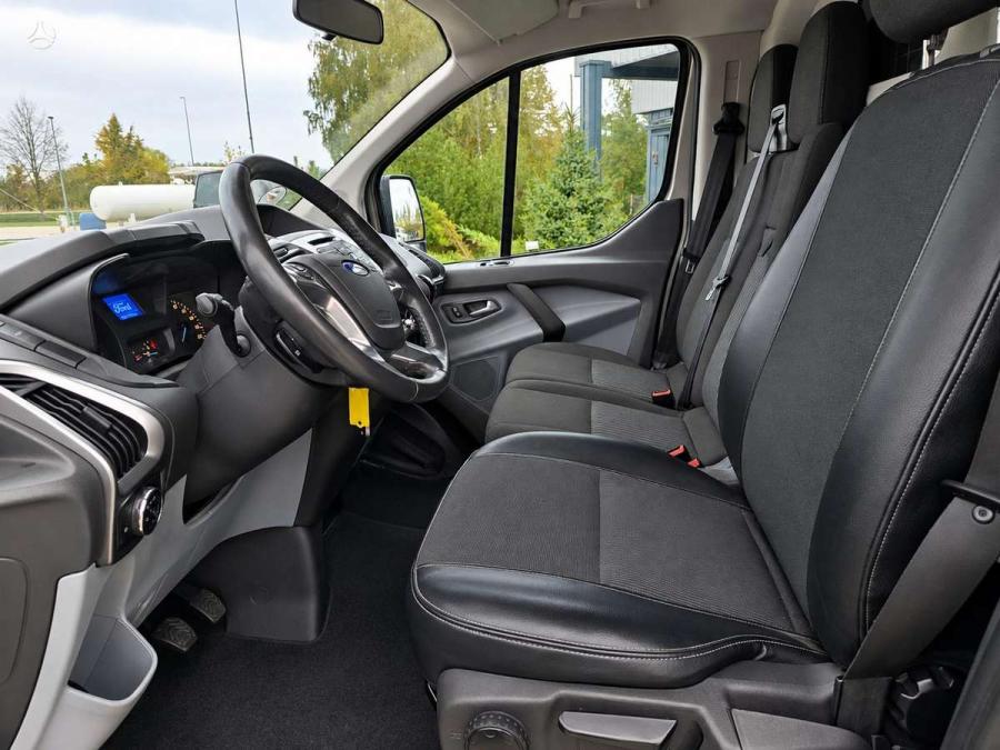 Grey Ford Transit Custom 2014 in Pakruojis, with an engine capacity of 2.20 L and mileage of 207 thousand km for 5400 €, photo 9 on AUTOMOTO.COM.LV