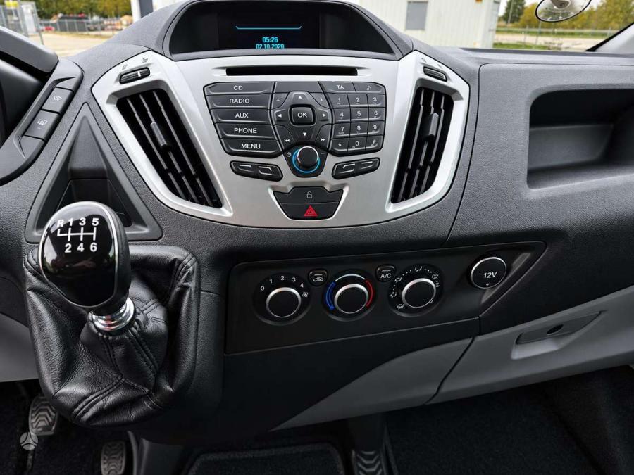 Grey Ford Transit Custom 2014 in Pakruojis, with an engine capacity of 2.20 L and mileage of 207 thousand km for 5400 €, photo 12 on AUTOMOTO.COM.LV