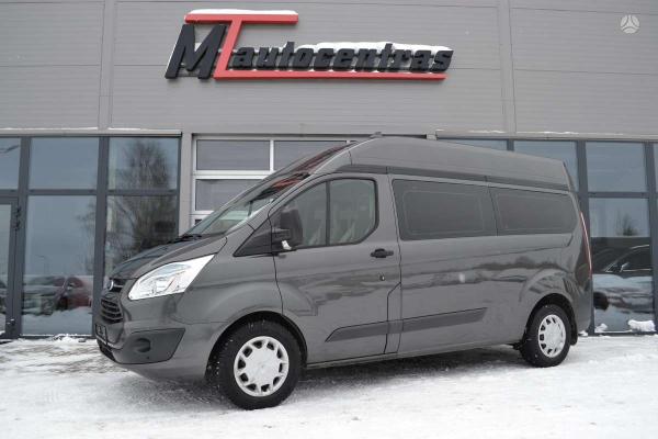 Grey Ford Transit Custom 2015 in Vilnius, with an engine capacity of 2.20 L and mileage of 213 thousand km for 12000 €, photo 1 on AUTOMOTO.COM.LV
