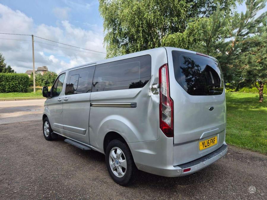 Grey Ford Transit Custom 2015 in Silute, with an engine capacity of 2.20 L and mileage of 245 thousand km for 3850 €, photo 5 on AUTOMOTO.COM.LV