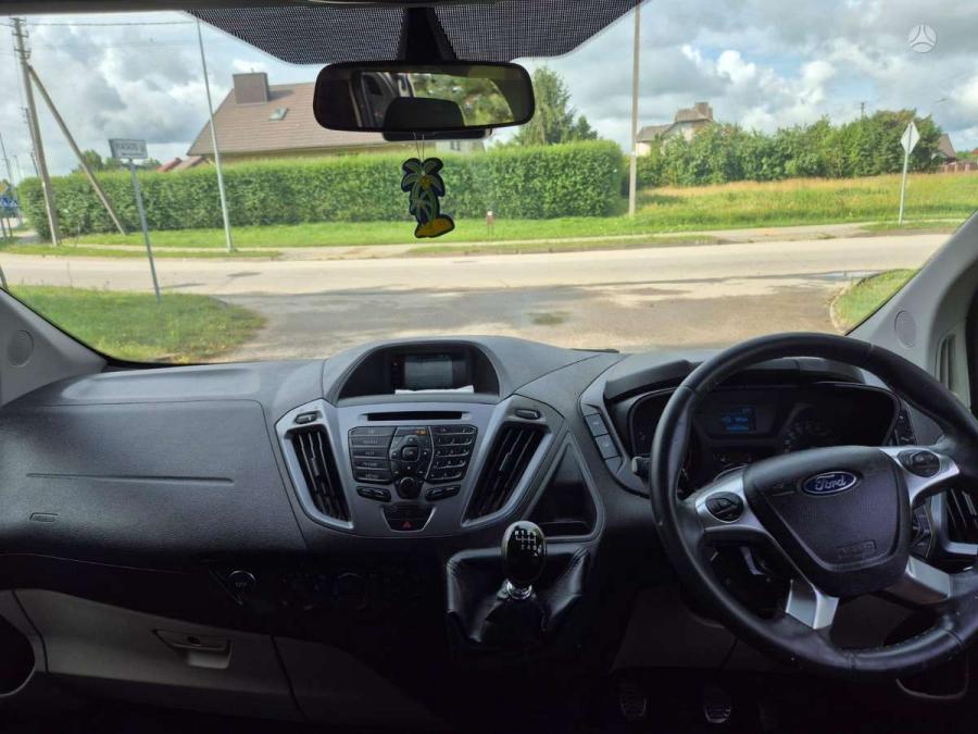 Grey Ford Transit Custom 2015 in Silute, with an engine capacity of 2.20 L and mileage of 245 thousand km for 3850 €, photo 8 on AUTOMOTO.COM.LV