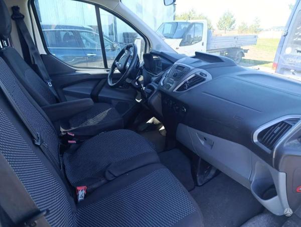 Pelēks Ford Transit Custom 2015 Klaipėda, ar dzinēja tilpumu 2.20 L un nobraukumu 234 tūkst. km par 8200 €, foto 6 vietnē AUTOMOTO.COM.LV