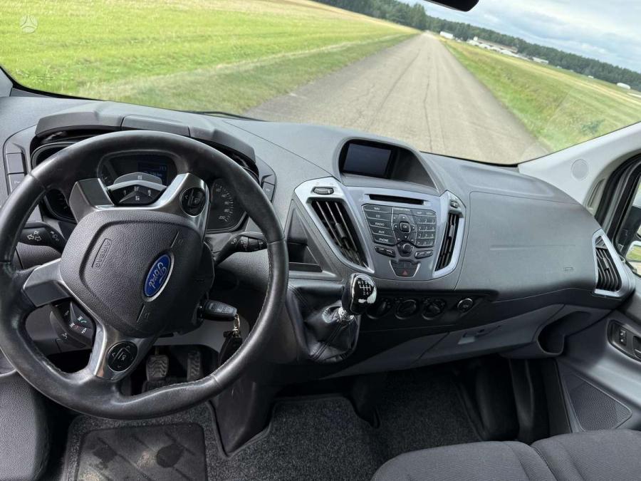 Grey Ford Transit Custom 2015 in Prienai, with an engine capacity of 2.20 L and mileage of 245 thousand km for 5350 €, photo 7 on AUTOMOTO.COM.LV