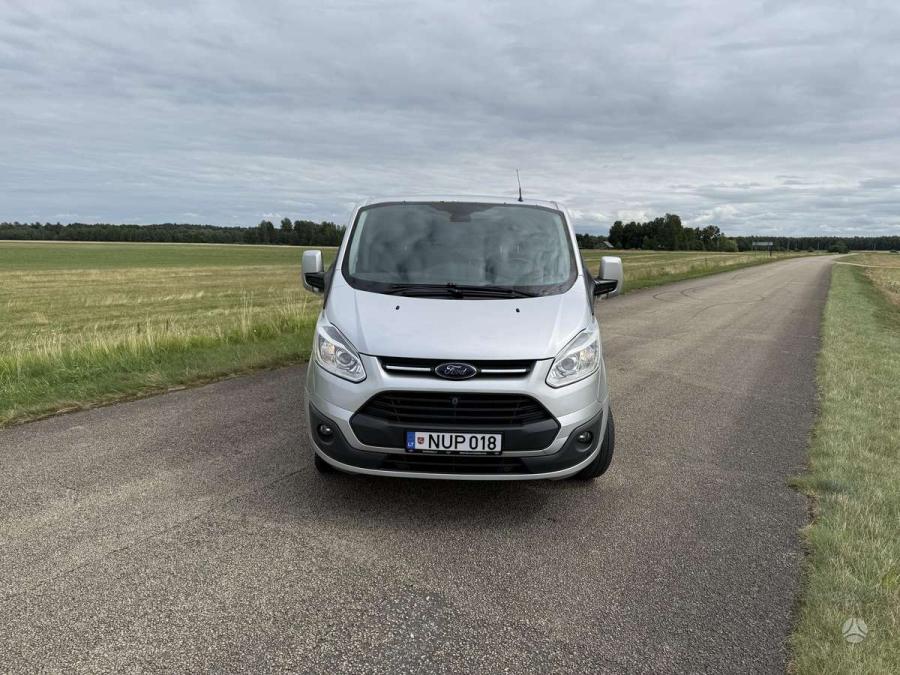 Grey Ford Transit Custom 2015 in Prienai, with an engine capacity of 2.20 L and mileage of 245 thousand km for 5350 €, photo 8 on AUTOMOTO.COM.LV