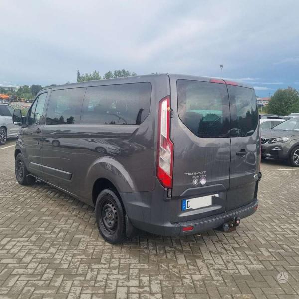 Ford Transit Custom 2015 Tauragė vietnē Pelēks Ford Transit Custom 2015 Tauragė, ar dzinēja tilpumu 2.20 L un nobraukumu 223 tūkst. km par 9600 €, foto 4 vietnē AUTOMOTO.COM.LV