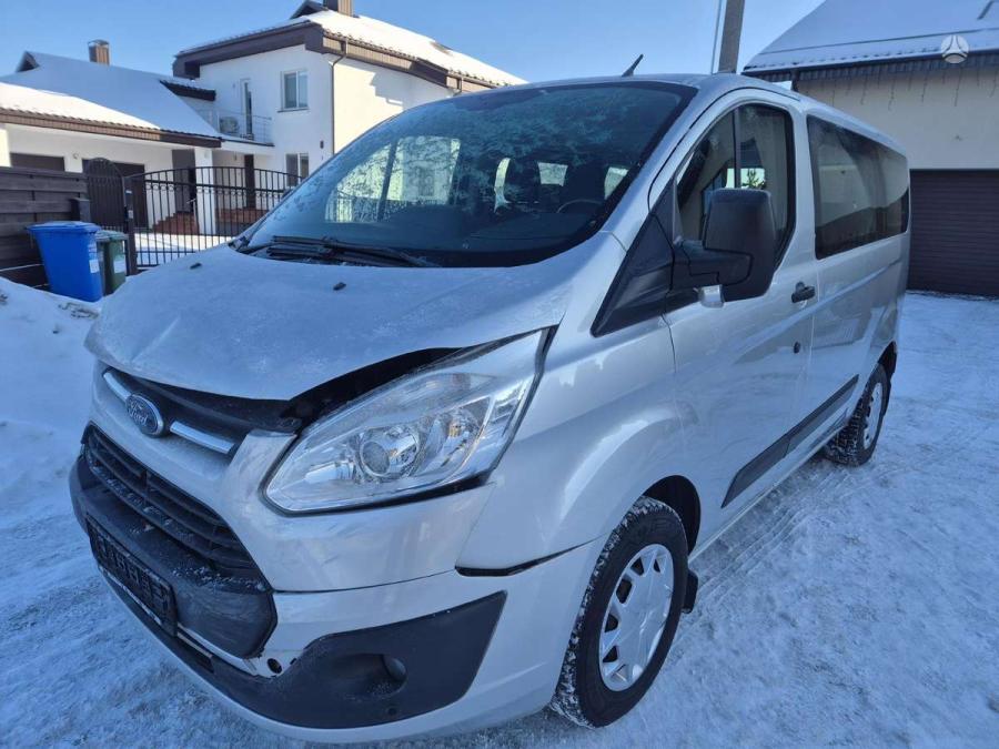 Pelēks Ford Transit Custom 2016 Marijampole, ar dzinēja tilpumu 2.00 L un nobraukumu 154 tūkst. km par 8700 €, foto 1 vietnē AUTOMOTO.COM.LV