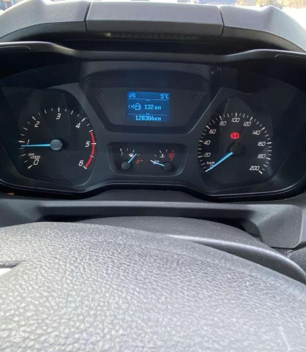 Grey Ford Transit Custom 2016 in Marijampole, with an engine capacity of 2.00 L and mileage of 128 thousand km for 16800 €, photo 11 on AUTOMOTO.COM.LV
