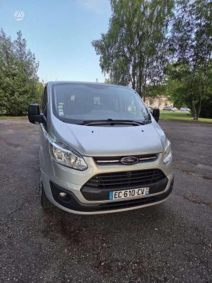 Pelēks Ford Transit Custom 2016 Panevēža, ar dzinēja tilpumu 2.20 L un nobraukumu 202 tūkst. km par 11650 €, foto  vietnē AUTOMOTO.COM.LV