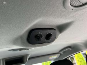 Grey Ford Transit Custom 2016 in Kedainiai, with an engine capacity of 2.20 L and mileage of 230 thousand km for 12800 €, photo 29 on AUTOMOTO.COM.LV