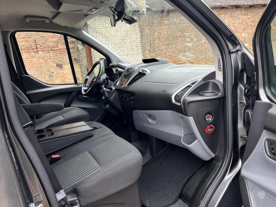 Grey Ford Transit Custom 2016 in Kedainiai, with an engine capacity of 2.20 L and mileage of 230 thousand km for 12800 €, photo 30 on AUTOMOTO.COM.LV