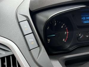 Grey Ford Transit Custom 2016 in Kedainiai, with an engine capacity of 2.20 L and mileage of 230 thousand km for 12800 €, photo 38 on AUTOMOTO.COM.LV