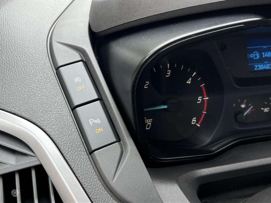 Grey Ford Transit Custom 2016 in Kedainiai, with an engine capacity of 2.20 L and mileage of 230 thousand km for 12800 €, photo 38 on AUTOMOTO.COM.LV