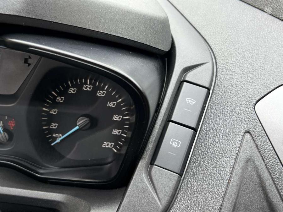 Grey Ford Transit Custom 2016 in Kedainiai, with an engine capacity of 2.20 L and mileage of 230 thousand km for 12800 €, photo 39 on AUTOMOTO.COM.LV
