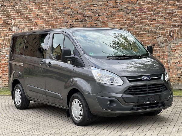 Grey Ford Transit Custom 2016 in Kedainiai, with an engine capacity of 2.20 L and mileage of 230 thousand km for 12800 €, photo 5 on AUTOMOTO.COM.LV