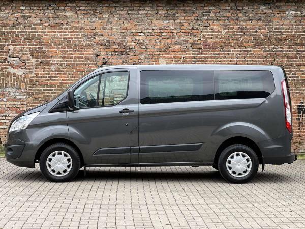 Grey Ford Transit Custom 2016 in Kedainiai, with an engine capacity of 2.20 L and mileage of 230 thousand km for 12800 €, photo 7 on AUTOMOTO.COM.LV