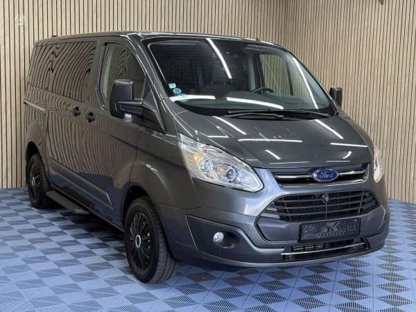Pelēks Ford Transit Custom 2016 Marijampole, ar dzinēja tilpumu 2.00 L un nobraukumu 181 tūkst. km par 12999 €, foto 1 vietnē AUTOMOTO.COM.LV