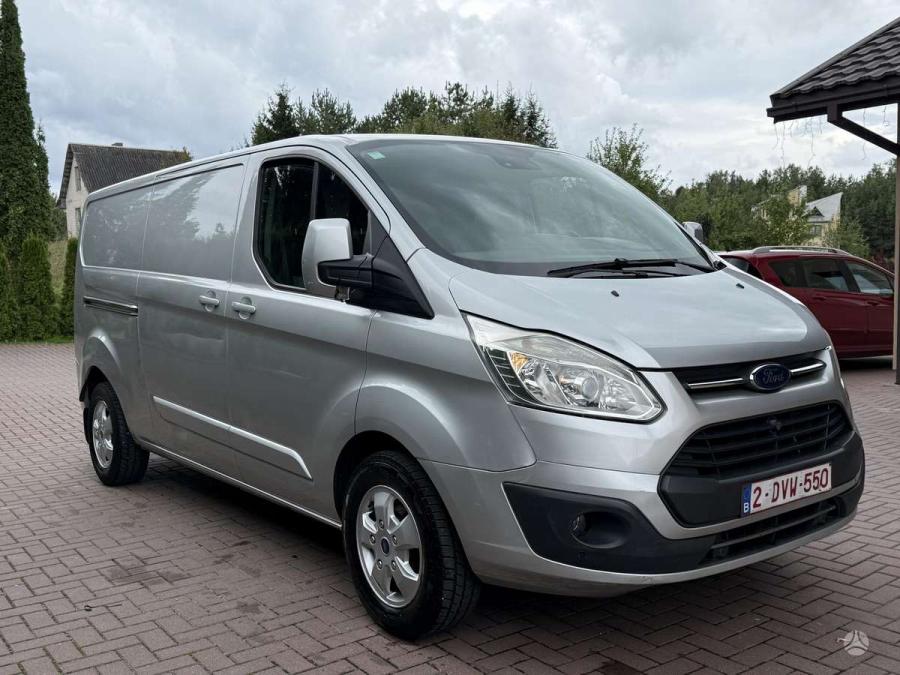 Grey Ford Transit Custom 2016 in Utena, with an engine capacity of 2.00 L and mileage of 330 thousand km for 5450 €, photo 6 on AUTOMOTO.COM.LV