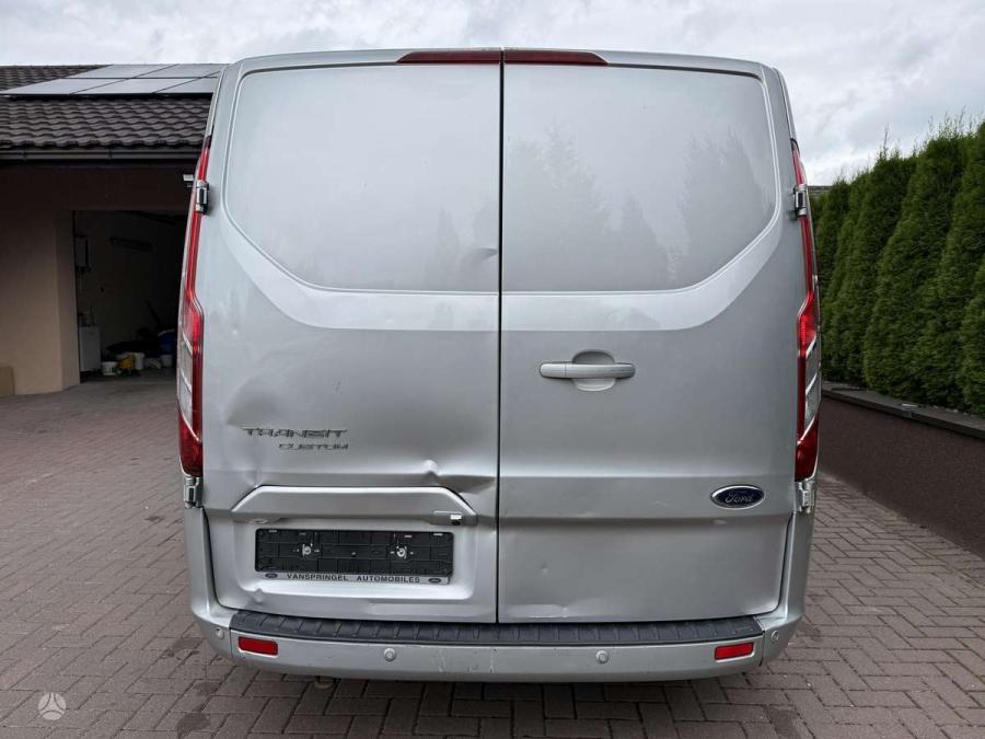 Grey Ford Transit Custom 2016 in Utena, with an engine capacity of 2.00 L and mileage of 330 thousand km for 5450 €, photo 9 on AUTOMOTO.COM.LV