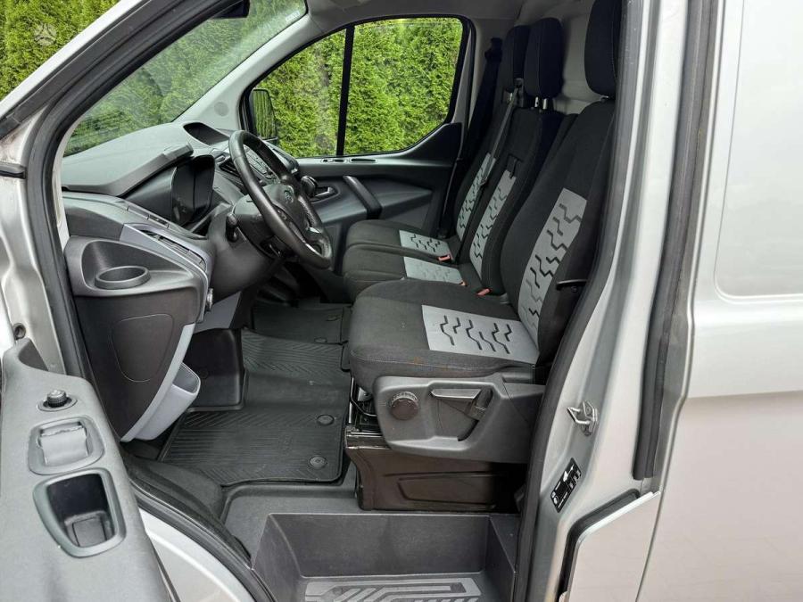 Grey Ford Transit Custom 2016 in Utena, with an engine capacity of 2.00 L and mileage of 330 thousand km for 5450 €, photo 14 on AUTOMOTO.COM.LV
