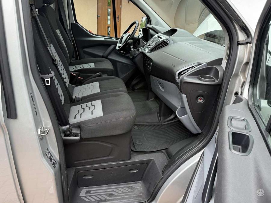 Grey Ford Transit Custom 2016 in Utena, with an engine capacity of 2.00 L and mileage of 330 thousand km for 5450 €, photo 22 on AUTOMOTO.COM.LV