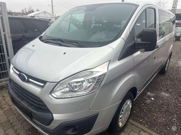 Pelēks Ford Transit Custom 2017 Alīta, ar dzinēja tilpumu 2.00 L un nobraukumu 190 tūkst. km par 8600 €, foto 3 vietnē AUTOMOTO.COM.LV