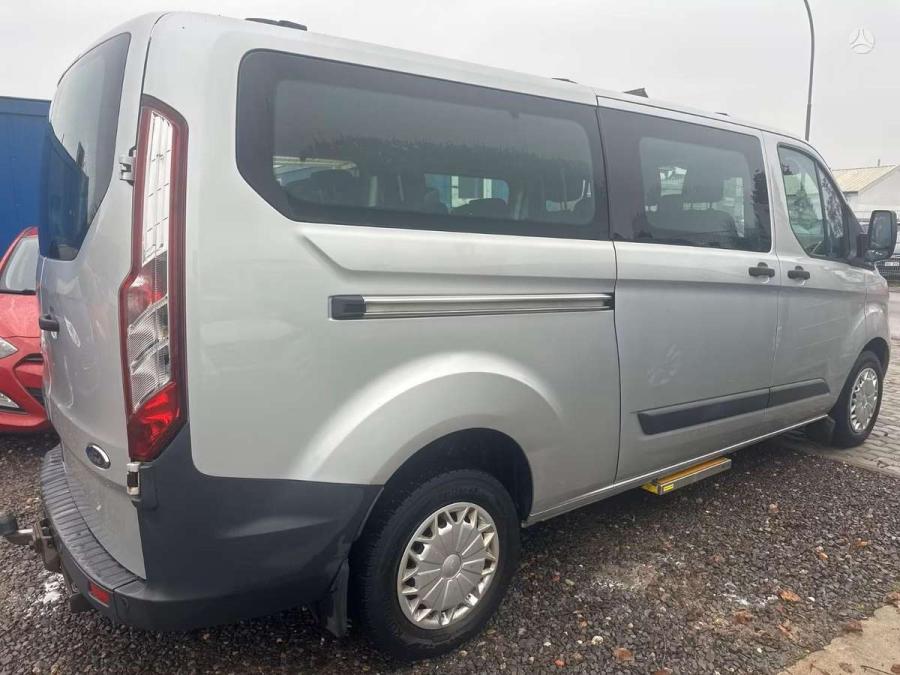 Grey Ford Transit Custom 2017 in Alytus, with an engine capacity of 2.00 L and mileage of 190 thousand km for 8600 €, photo 6 on AUTOMOTO.COM.LV