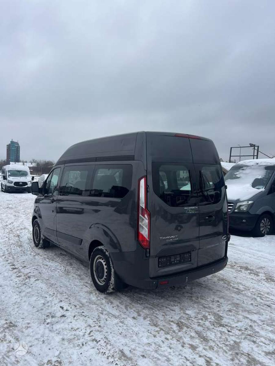 Grey Ford Transit Custom 2017 in Klaipeda, with an engine capacity of 2.00 L and mileage of 197 thousand km for 10900 €, photo 7 on AUTOMOTO.COM.LV