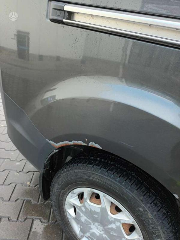 Pelēks Ford Transit Custom 2017 Viļņa, ar dzinēja tilpumu 2.00 L un nobraukumu 280 tūkst. km par 8000 €, foto 5 vietnē AUTOMOTO.COM.LV