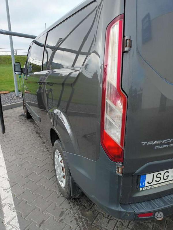 Pelēks Ford Transit Custom 2017 Viļņa, ar dzinēja tilpumu 2.00 L un nobraukumu 280 tūkst. km par 8000 €, foto 9 vietnē AUTOMOTO.COM.LV