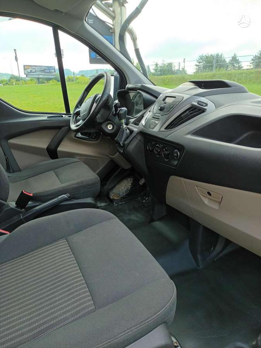 Pelēks Ford Transit Custom 2017 Viļņa, ar dzinēja tilpumu 2.00 L un nobraukumu 280 tūkst. km par 8000 €, foto 18 vietnē AUTOMOTO.COM.LV