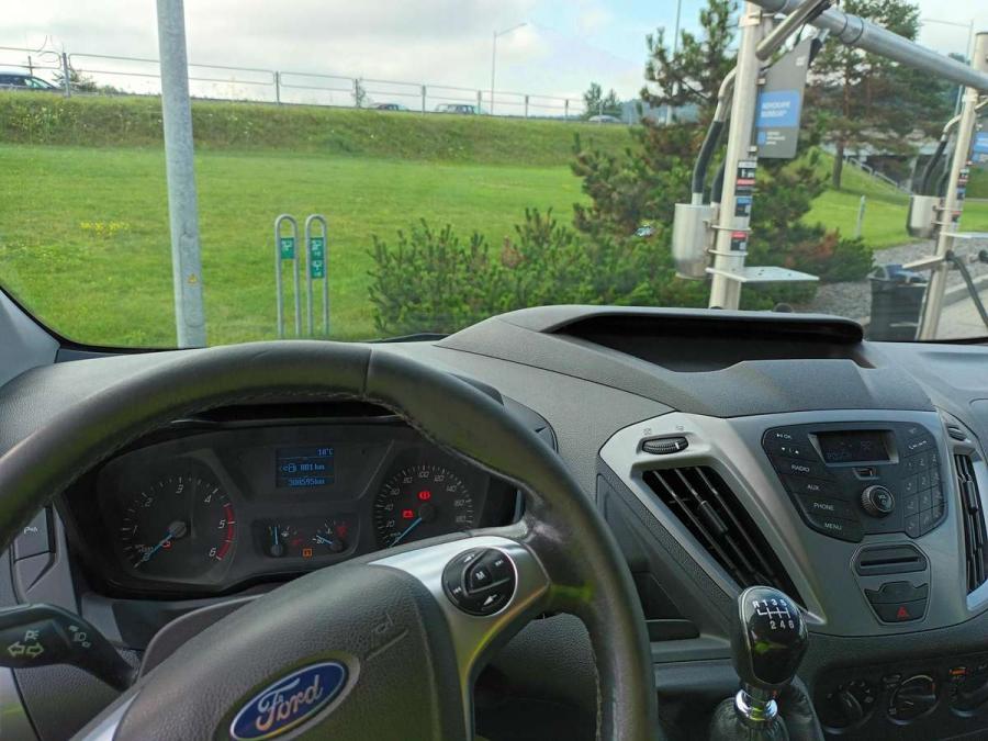 Pelēks Ford Transit Custom 2017 Viļņa, ar dzinēja tilpumu 2.00 L un nobraukumu 280 tūkst. km par 8000 €, foto 19 vietnē AUTOMOTO.COM.LV