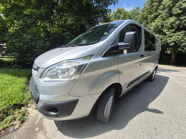 Grey Ford Transit Custom 2017 in Vilnius, with an engine capacity of 2.20 L and mileage of 346 thousand km for 8100 €, photo 3 on AUTOMOTO.COM.LV