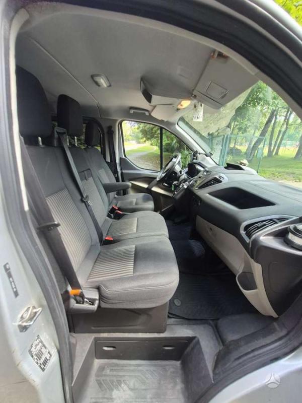 Grey Ford Transit Custom 2017 in Vilnius, with an engine capacity of 2.20 L and mileage of 346 thousand km for 8100 €, photo 8 on AUTOMOTO.COM.LV