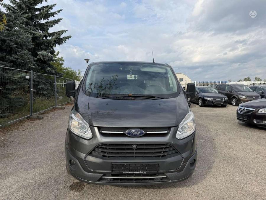 Pelēks Ford Transit Custom 2017 Marijampole, ar dzinēja tilpumu 2.00 L un nobraukumu 254 tūkst. km par 4950 €, foto 3 vietnē AUTOMOTO.COM.LV