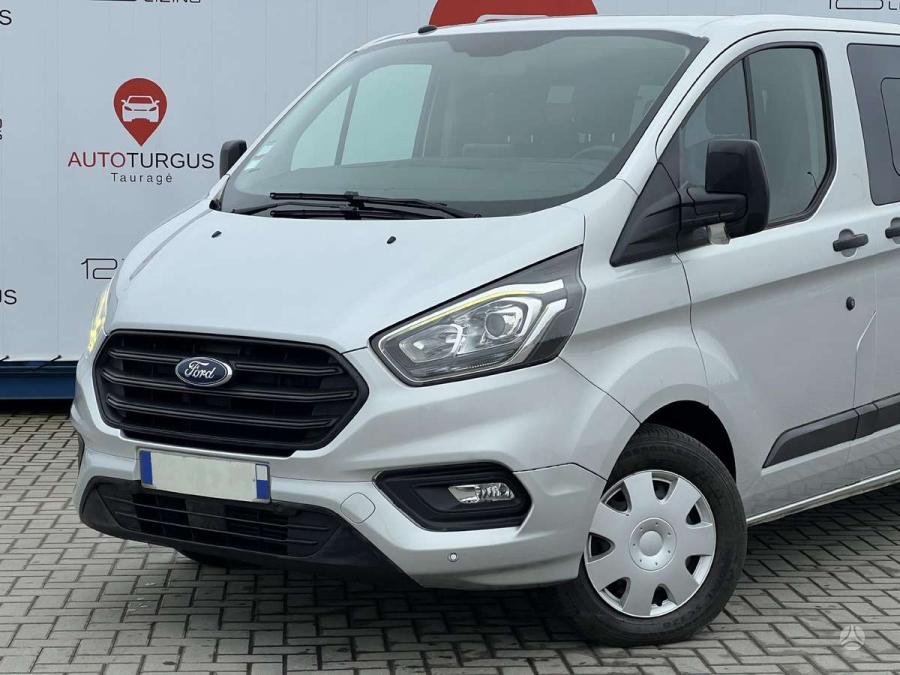 Grey Ford Transit Custom 2018 in Taurage, with an engine capacity of 2.00 L and mileage of 248 thousand km for 13500 €, photo 2 on AUTOMOTO.COM.LV