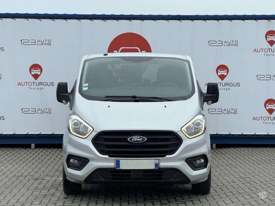 Grey Ford Transit Custom 2018 in Taurage, with an engine capacity of 2.00 L and mileage of 248 thousand km for 13500 €, photo 3 on AUTOMOTO.COM.LV